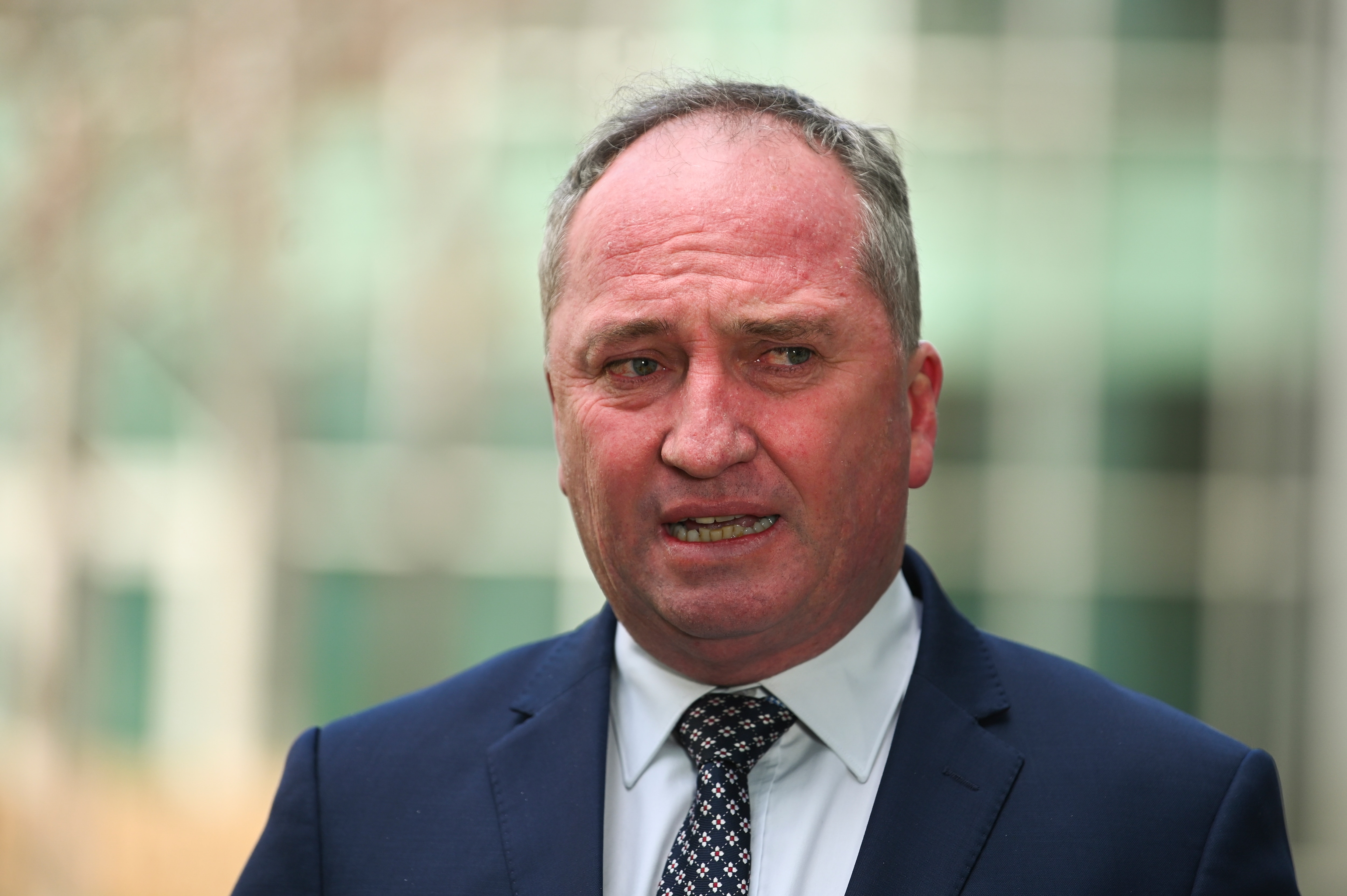 Barnaby Joyce defends $2,600 taxpayer funded flights from Melbourne to ...