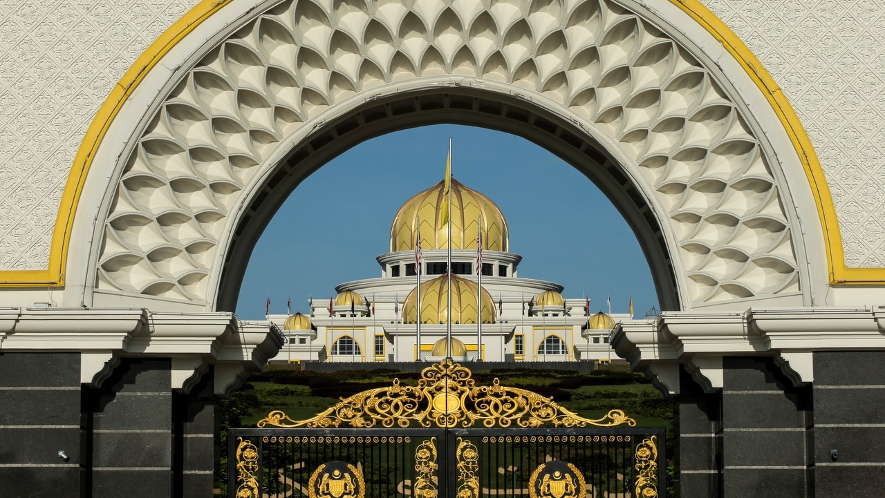 Malaysian state chooses new sultan, expected to be elected king | SBS News Malaysian state chooses new sultan, expected to be elected king | SBS News