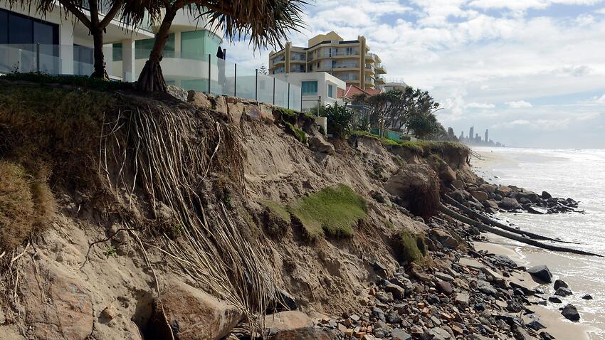 Coastal erosion, heavy flooding forecast for Pacific | SBS News
