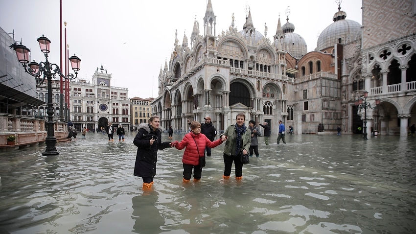 Venice Drowning: It’s not just sea water, it’s the tourists | SBS News