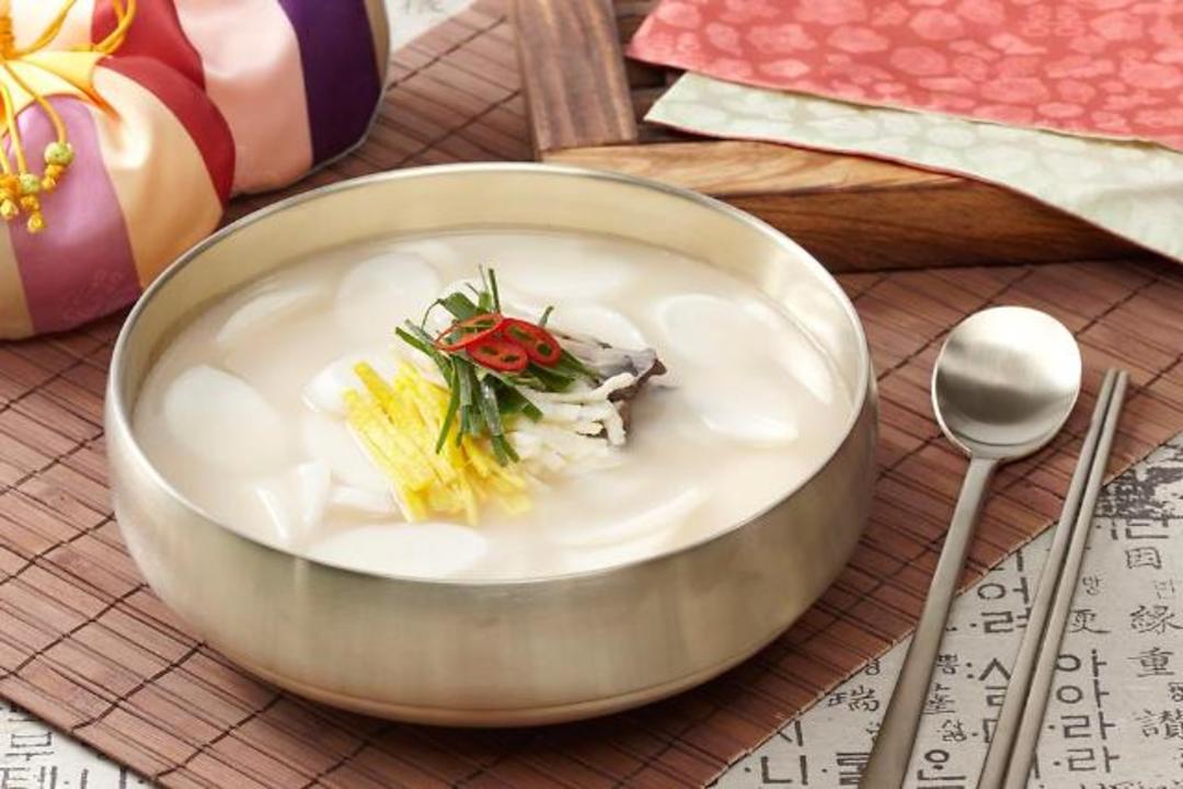 SBS Language | ‘Tteokguk’(Rice Cake Soup): NYD’s must-eat dish for all ...