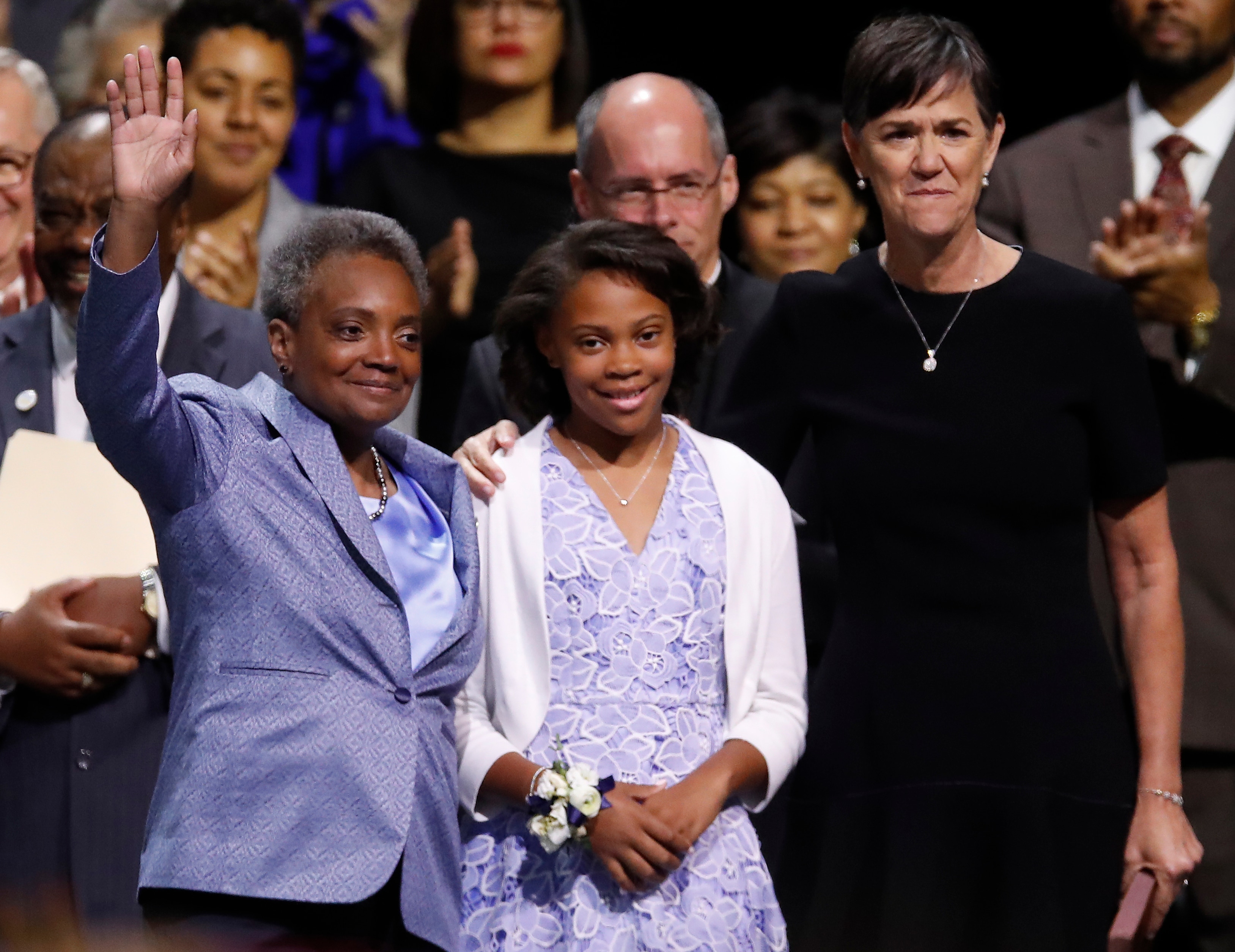 Chicagos First Openly Gay Black Female Mayor Takes Office Sbs News
