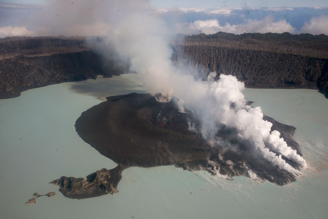 Vanuatu reimposes state of emergency amid volcanic ash | SBS News